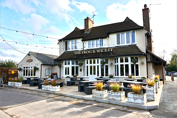 The Frog & Wicket - Fuller's Pub and Restaurant in Eversley Cross